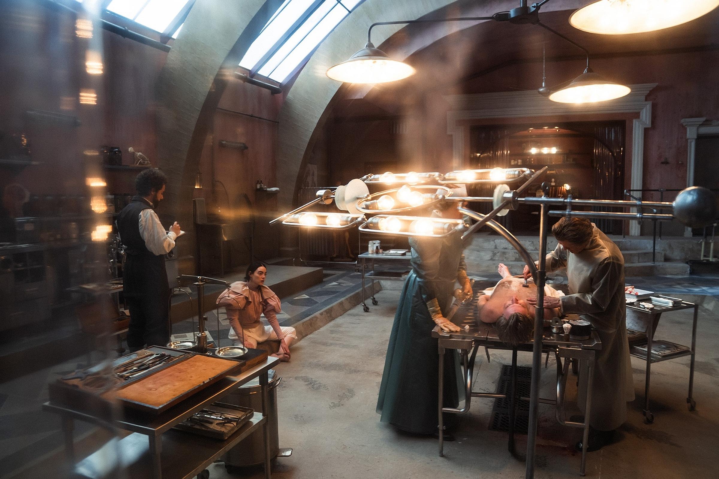 DP Robbie Ryan ISC BSC conjured up colorful, atmospheric… | Kodak