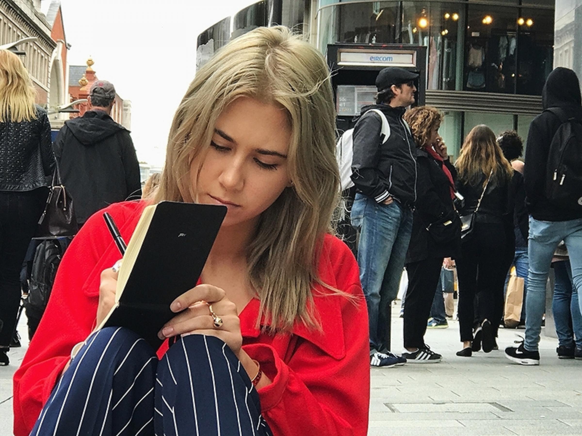 Singer-Songwriter Courtney Farren on the empowerment and… | Kodak